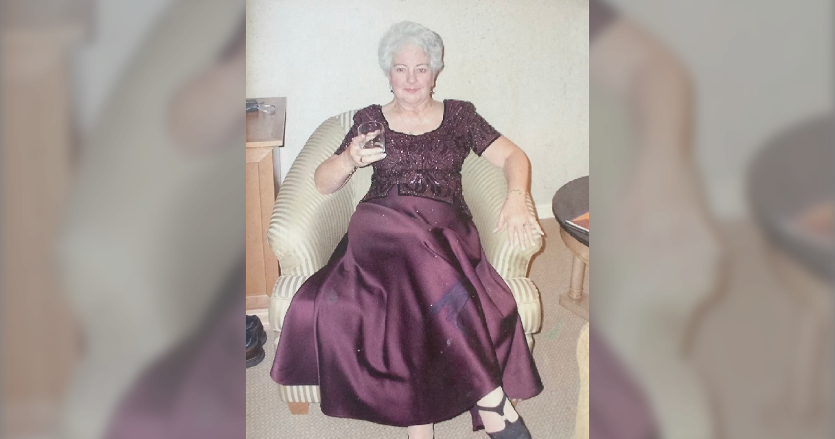 700b06154b968118bf690cdddf1d7470_Mary_Carrarini.png